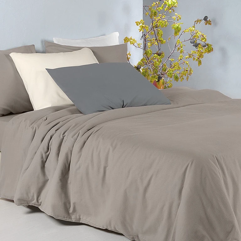 Luxe lakens voor op het bed kopen? Bekijk lakenset Stelvio Blauw